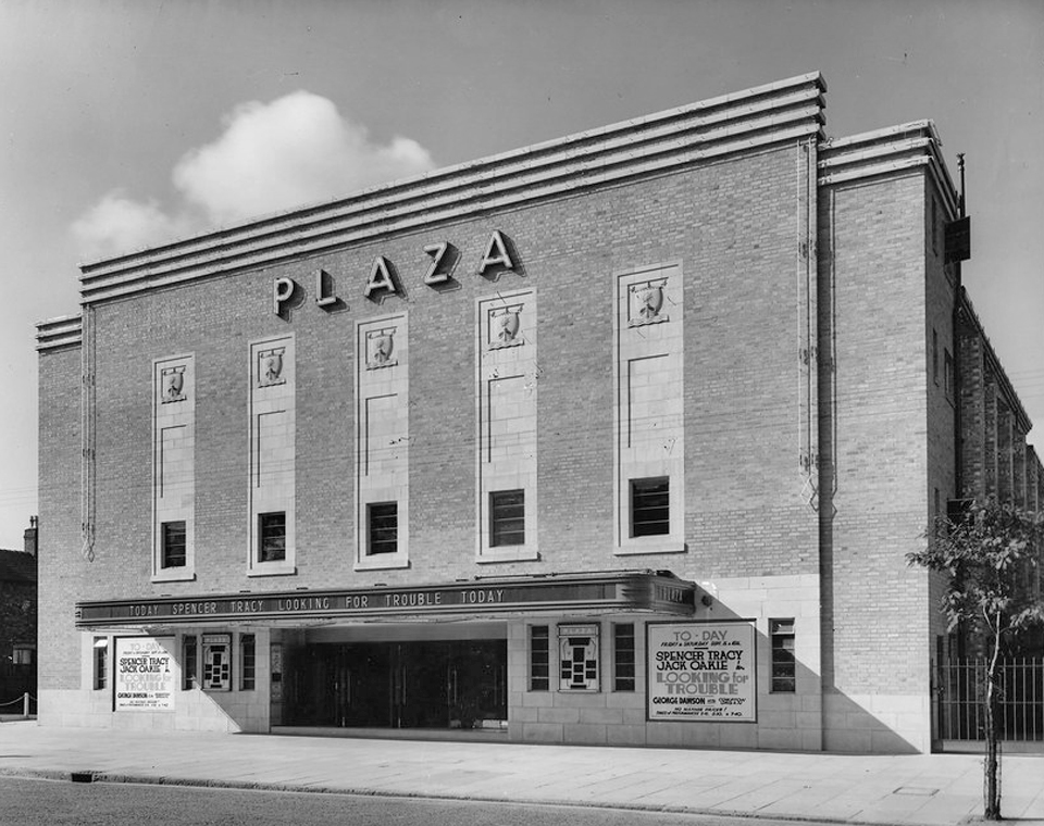 Plaza Cinema, Crosby, Liverpool. - Chester Cinemas